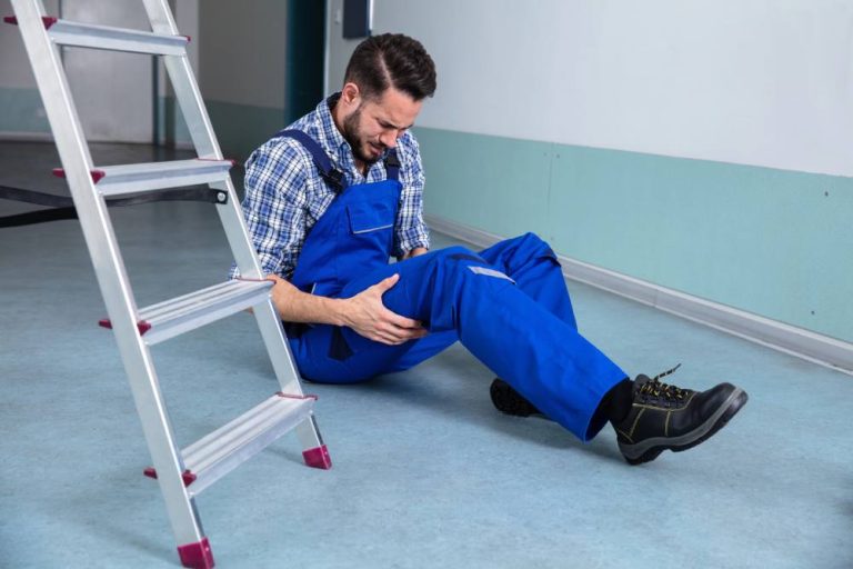 Top 7 Examples Of Unsafe Working Conditions That Employees Face ...